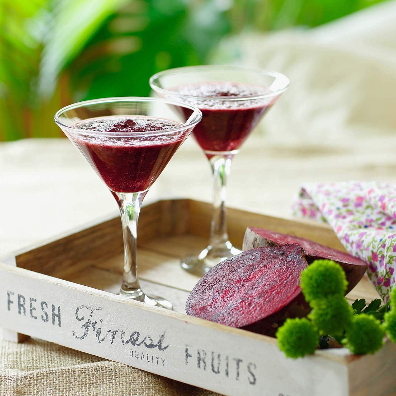 The Art of Cocktail Glasses: Elevating the Drink Experience